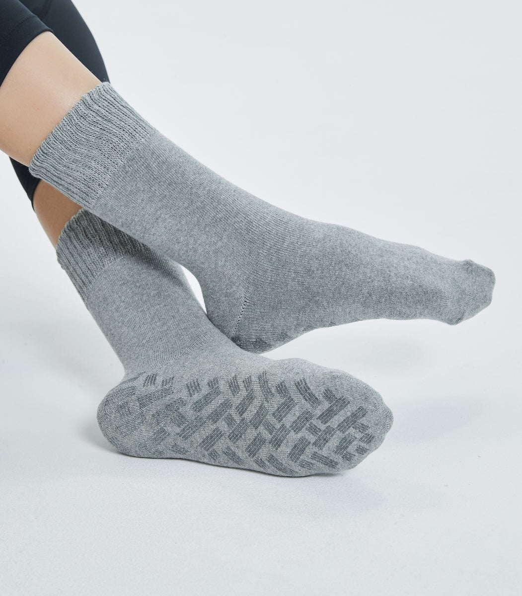 Why did still falling while wearing non-slip socks/grip socks? – Kayhoma